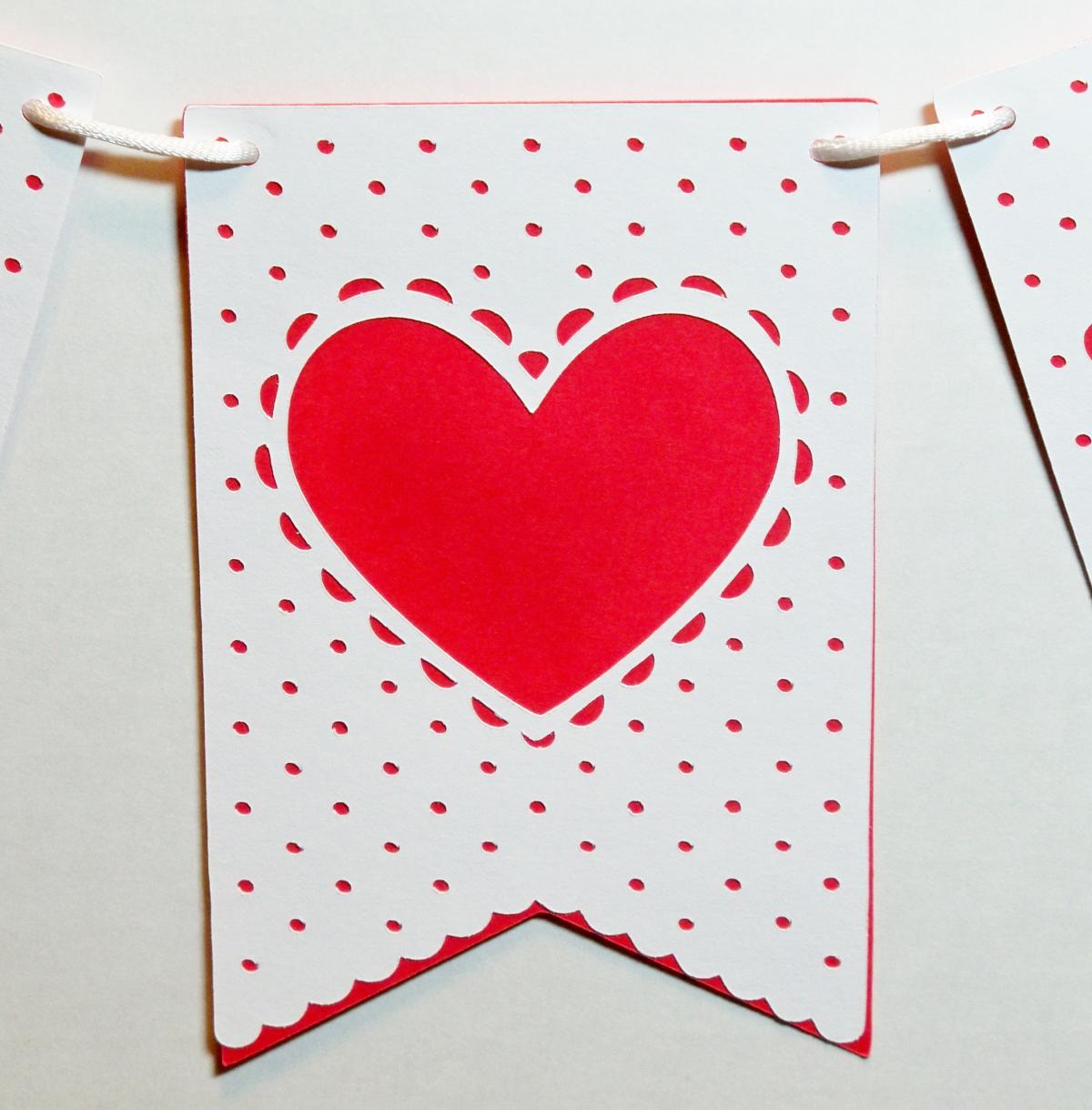 Heart Banner/ Wedding Garland/ Valentines Day Decor/ Photo Prop on Luulla